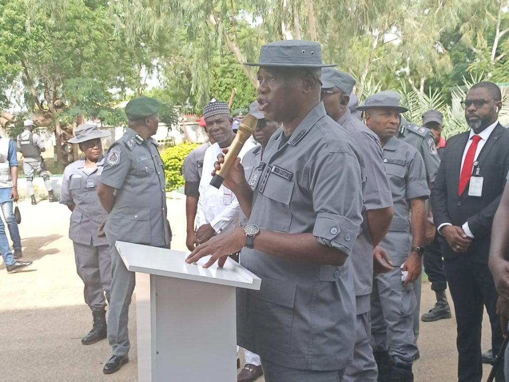Customs boss visits Katsina-Niger borders, directs total blockage