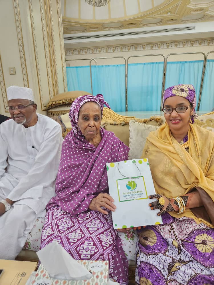 Dantata, Sheikh Rabiu’s family, others laud Speaker’s wife on ...