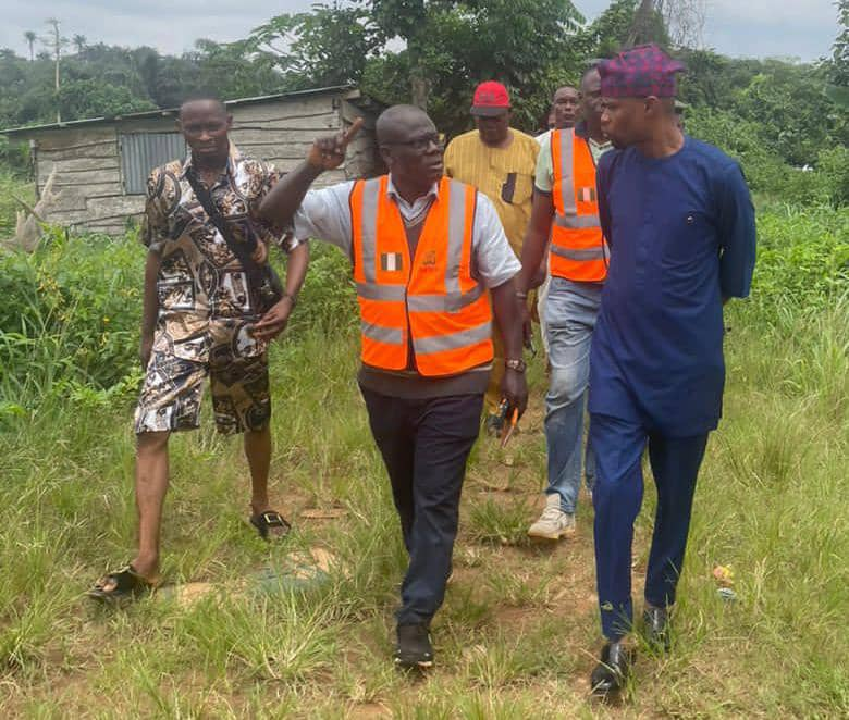Ogun lawmaker commends Senator Daniel, leads NEMA to flood scenes in ...