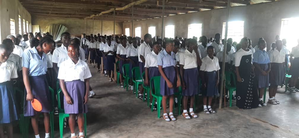 IDGC: Foundation distributes free sanitary towels, deodorants, shaving ...