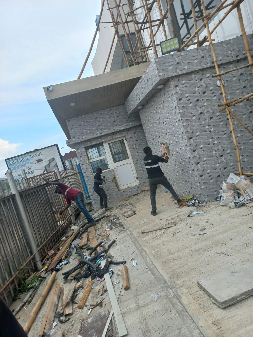 Infractions: Lagos commences demolition of buildings at Int'l Trade ...