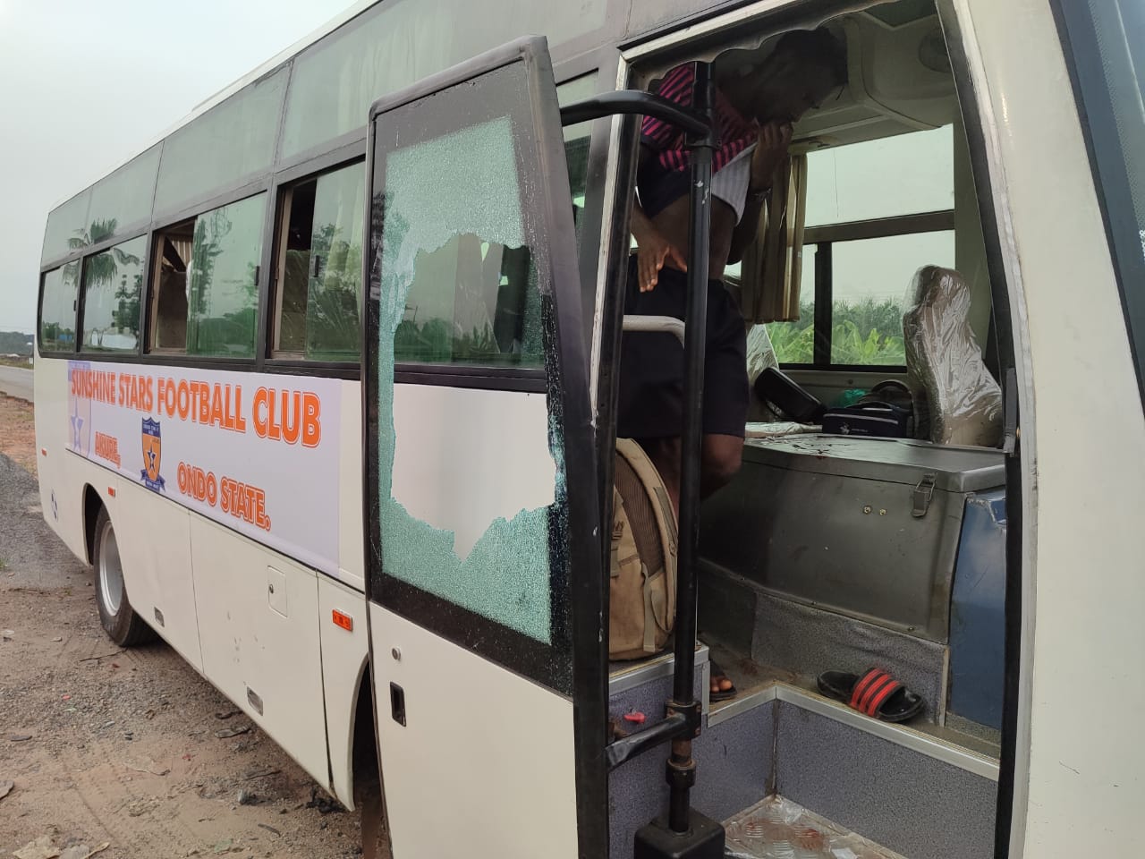 Gunmen attack Sunshine Stars team bus; injure players, officials ...