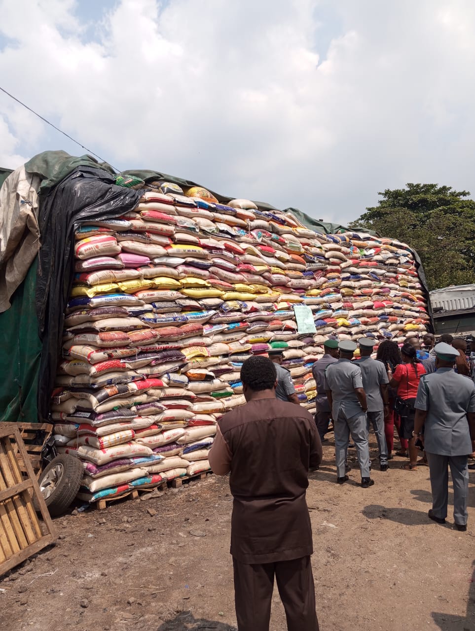 'The poor, elderly to get free allocation' as Ogun begins sale of rice at cheaper rate ...