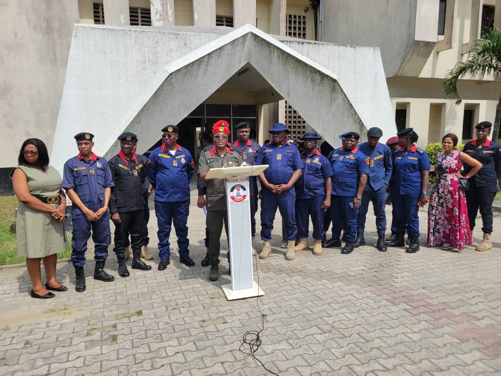 NSCDC apprehends five-man gang robbing hotels in Calabar - Vanguard News