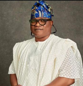 Onikoyi vacant stool: Royal Family presents Abdul as oba-elect
