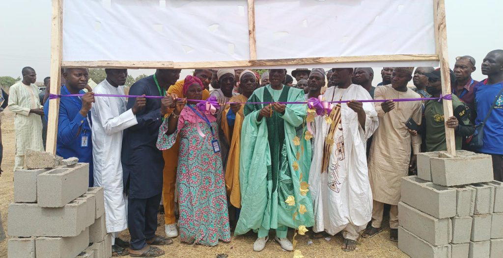 Abuja community unveils new market, seeks FG's support - Vanguard News