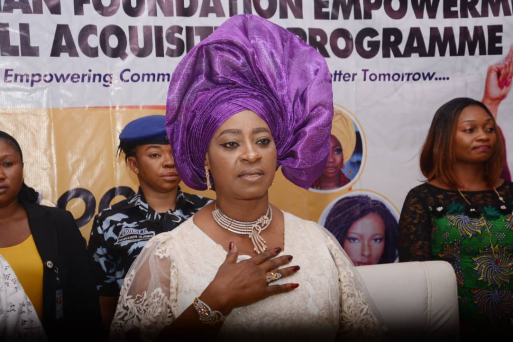 Osun First Lady Erelu Ngozi Adeleke enrolls youths in skill acquisition - Vanguard News