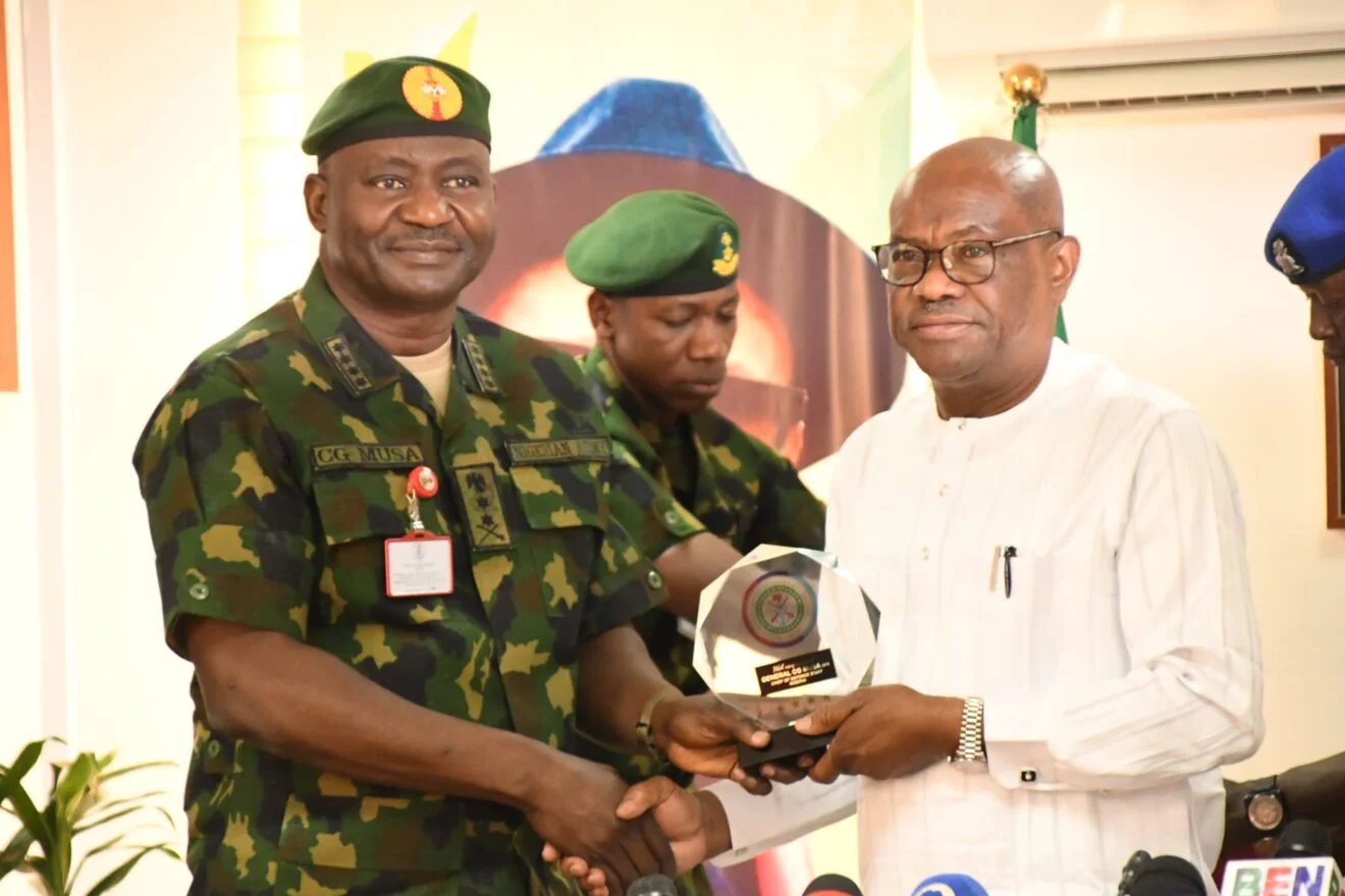 Wike assures Defence Chief of FCTA’s support to curb insecurity - Vanguard News