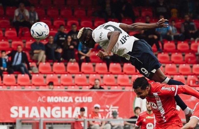 [Watch] Osimhen's unbelievable jump to score for Napoli against Monza ...