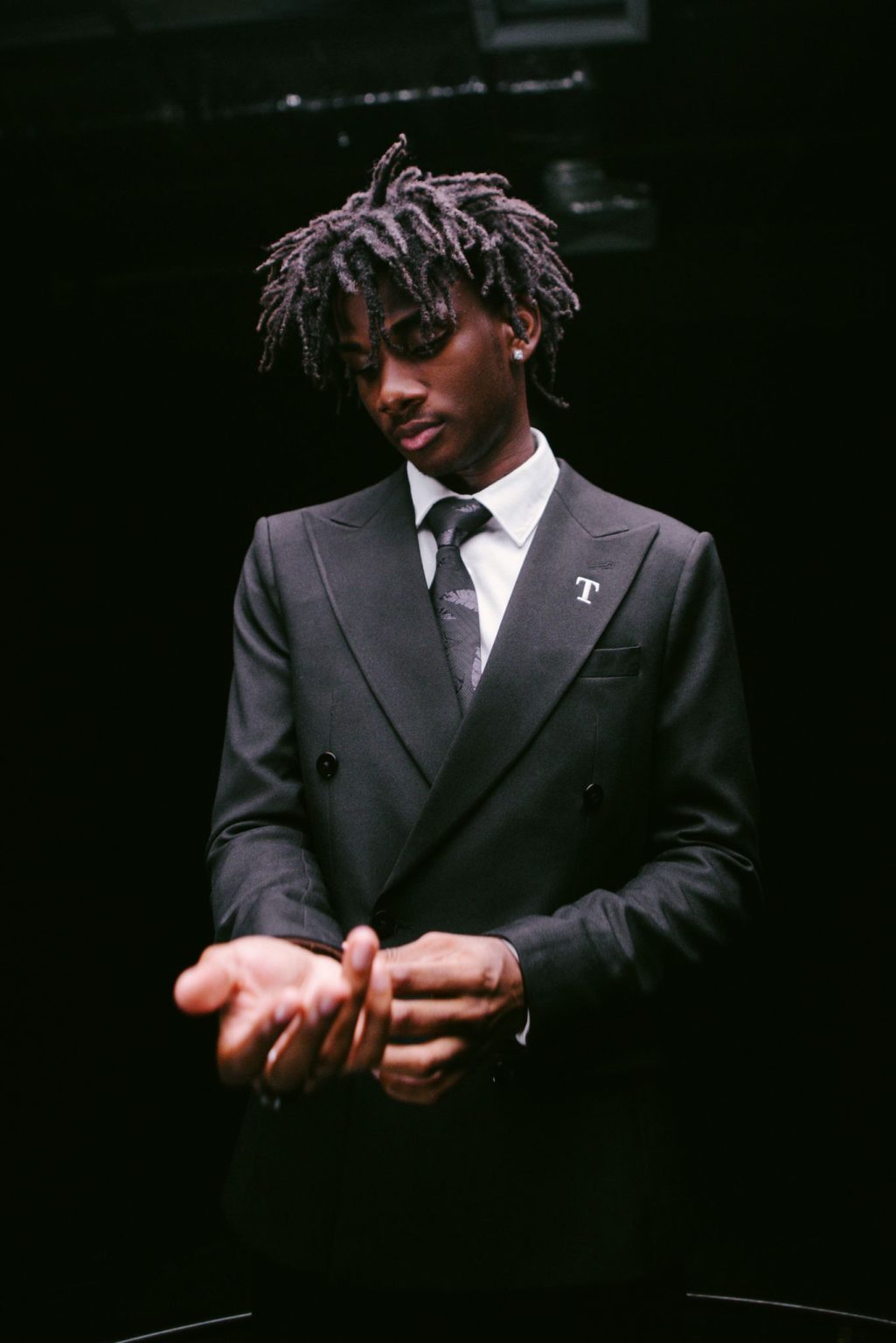 Rising star, Taves unlocks new level with Folake’s visuals, hits 3M ...