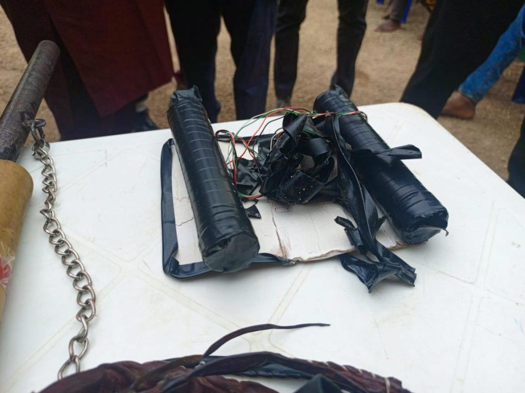 Police parade suspect who stormed bank with fake bomb, demanded N100m ...