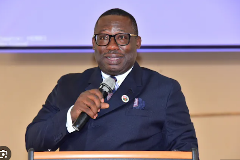 Nigeria in crisis due to botched economic reforms – Dele Oye - Vanguard ...