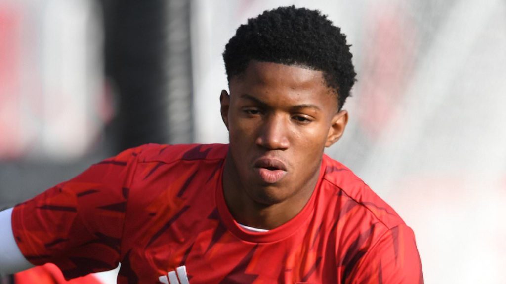 Man United in talks to sign Nigerian-born striker, Chido Obi-Martin ...