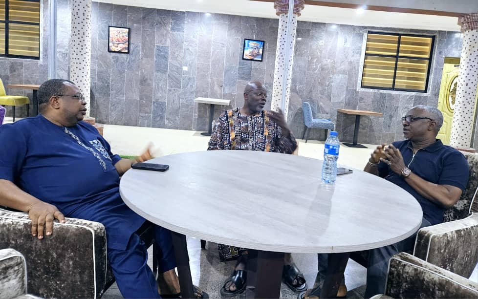 Oyo PDP senatorial candidates meet to chart new course - Vanguard News
