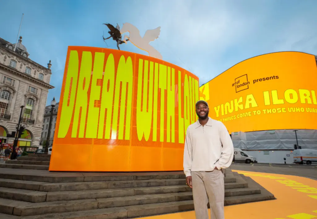 Nigerian artist Yinka Ilori transforms London's Piccadilly Circus with ...