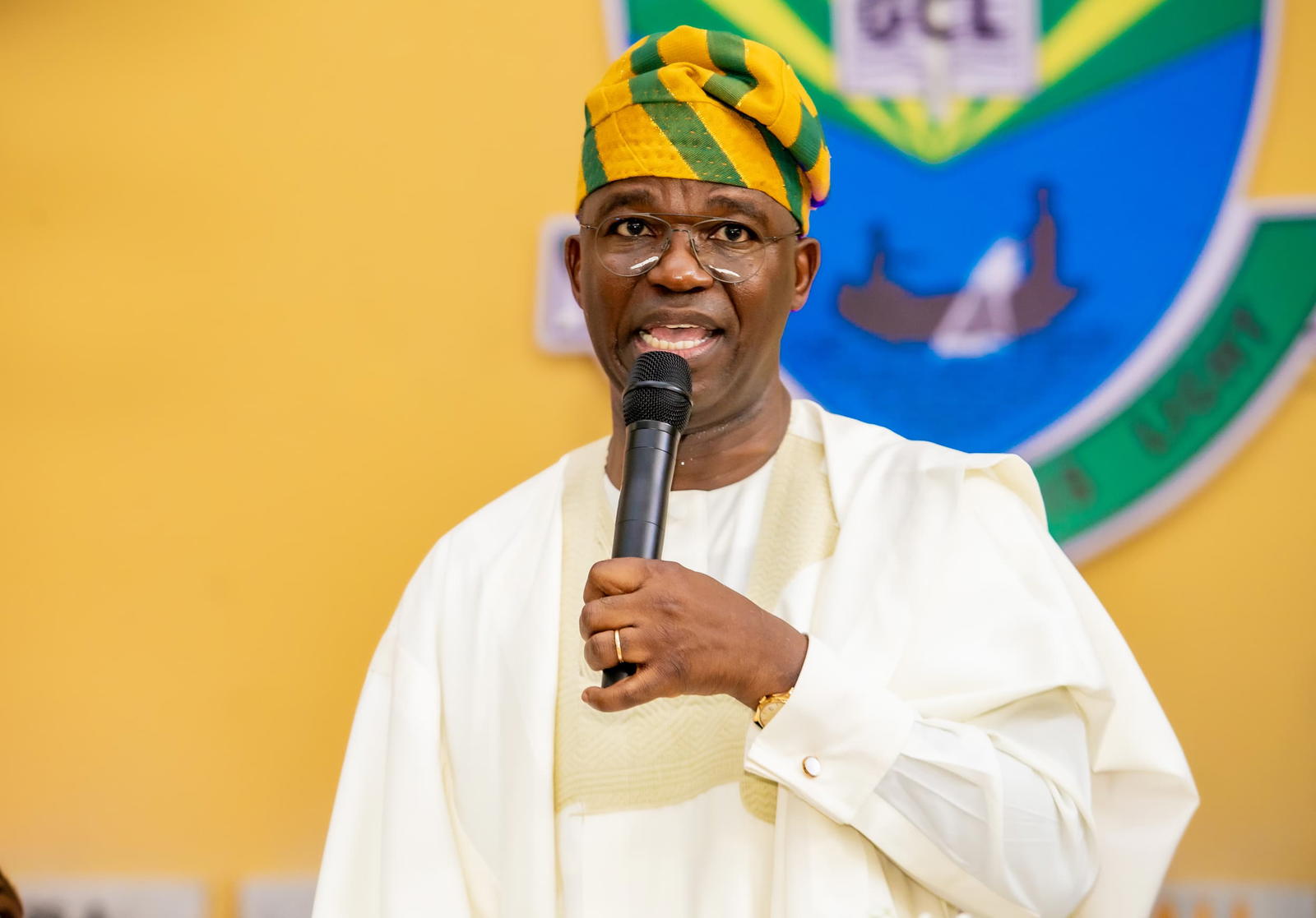 GCL: Senator Abiru donates STEM lab, other projects to alma-mater ...