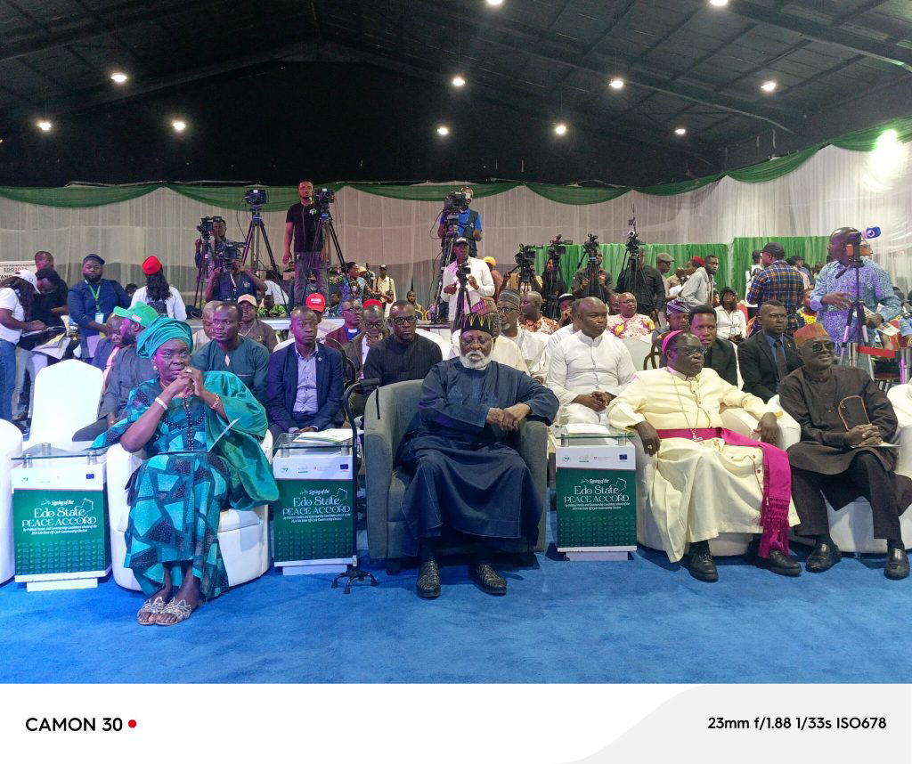 Edo 2024: Drama as APC reverses self, sign peace accord - Vanguard News