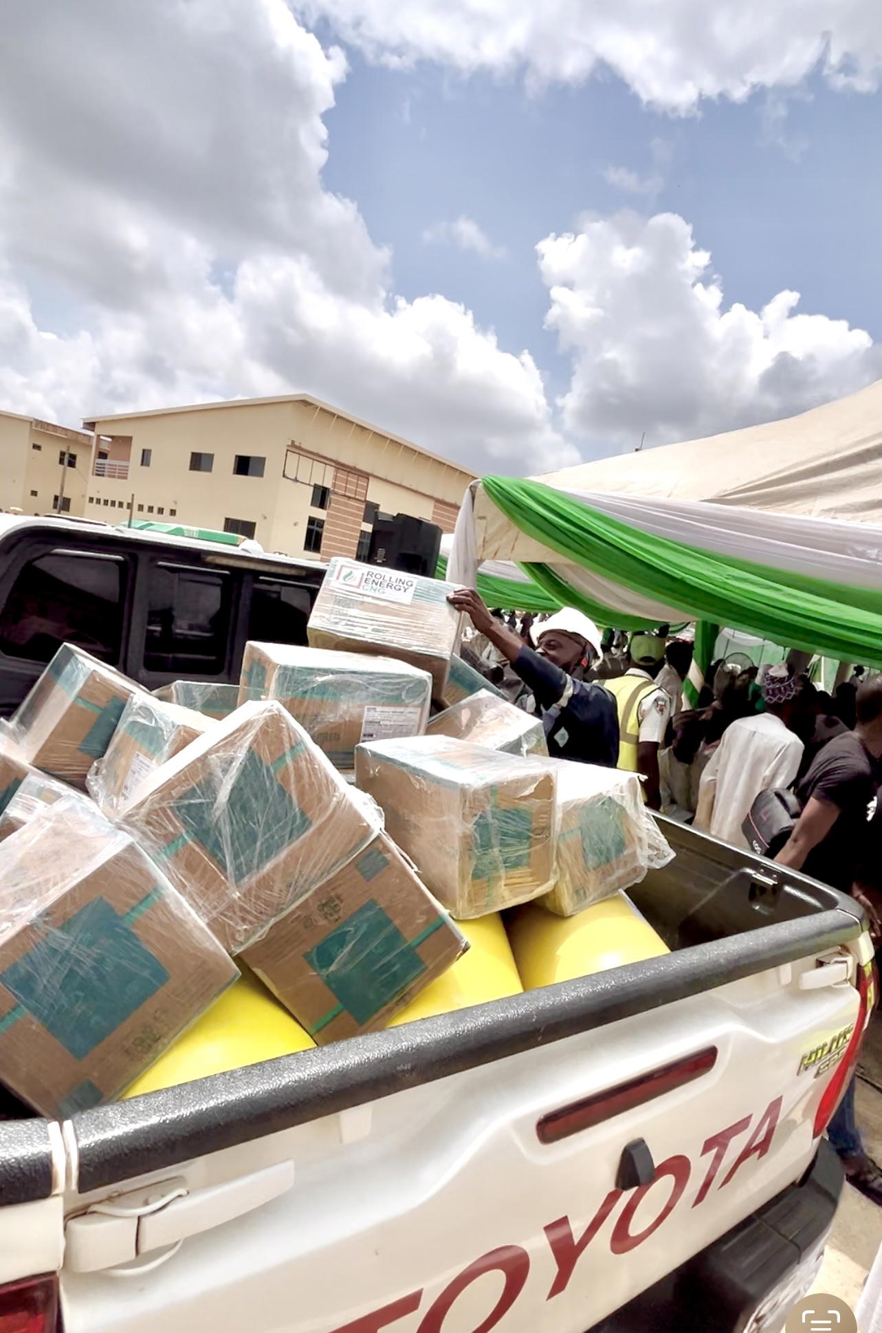 President Bola Tinubu Introduces Fuel at N230 per Litre with CNG - Vanguard News