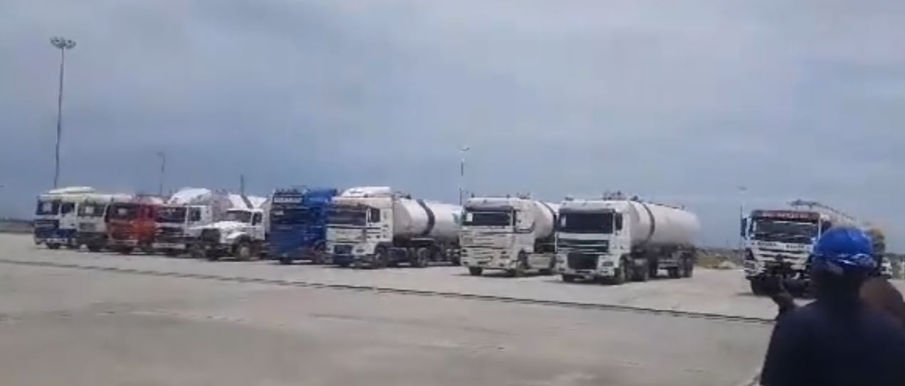 Just in: First set of trucks set to load PMS at Dangote Refinery