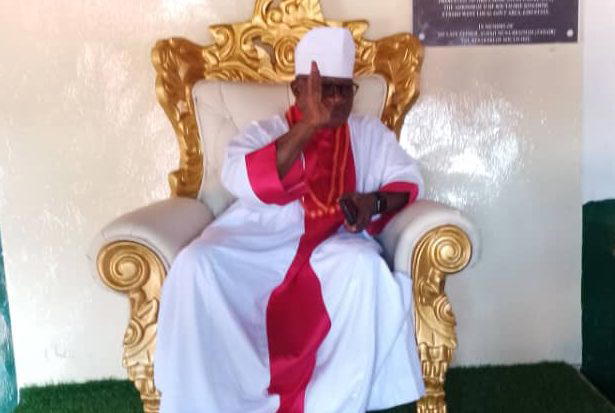 Gov Obaseki settles over 20 yrs royal dispute in Edo community ...