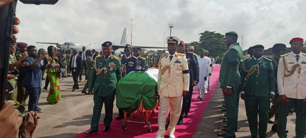 Photos: Remains of late COAS Lagbaja flown to Abuja - Vanguard News