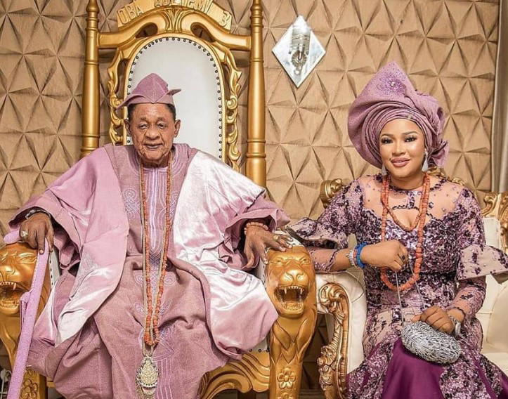 Ex-Queen Damilola speaks on Alaafin Adeyemi’s death after ending affair ...