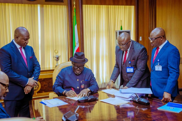 2025: Oborevwori signs Delta's N979.2 billion appropriation bill into ...