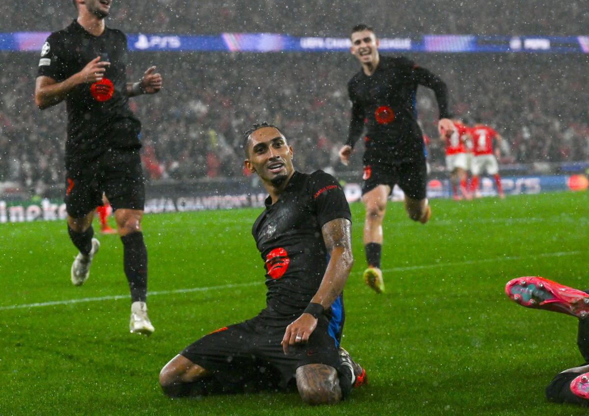 Barcelona pull wild comeback to claim victory at Benfica - Vanguard News