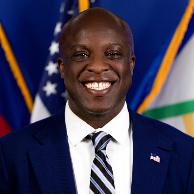 Meet Nigeria's Yemi Mobolade, first elected black mayor in US ...