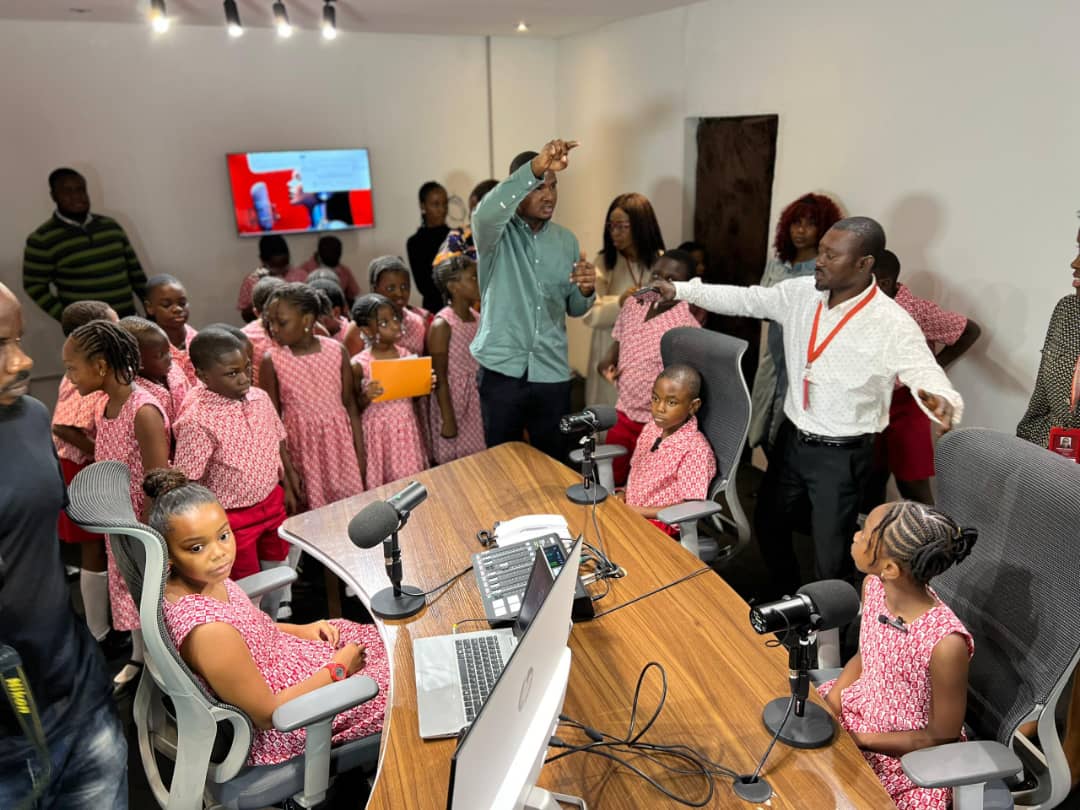 Corona school pupils visit Tingo AI Radio