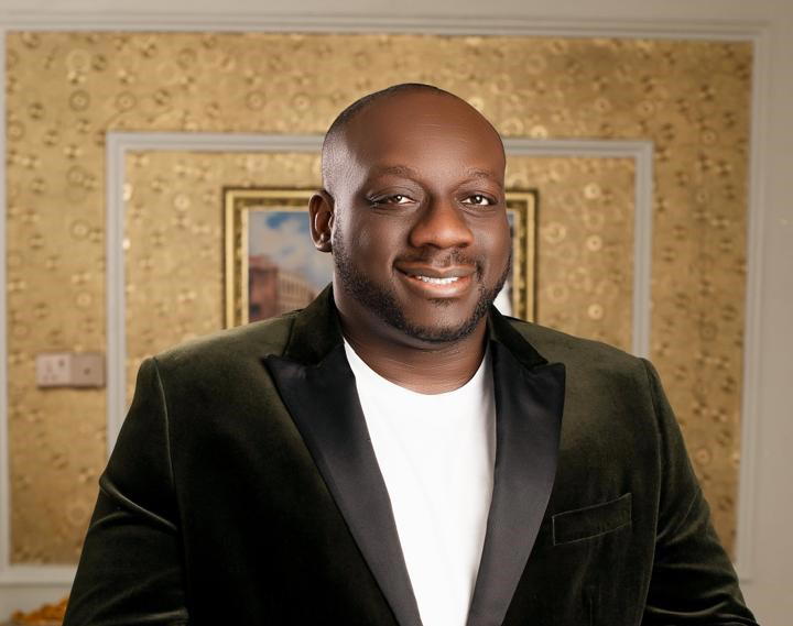 Amobi Foundation flags off project back to school for Imo children ...