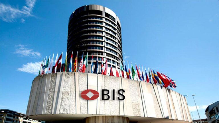 Crypto growth poses risks to financial stability, favours the wealthy ...