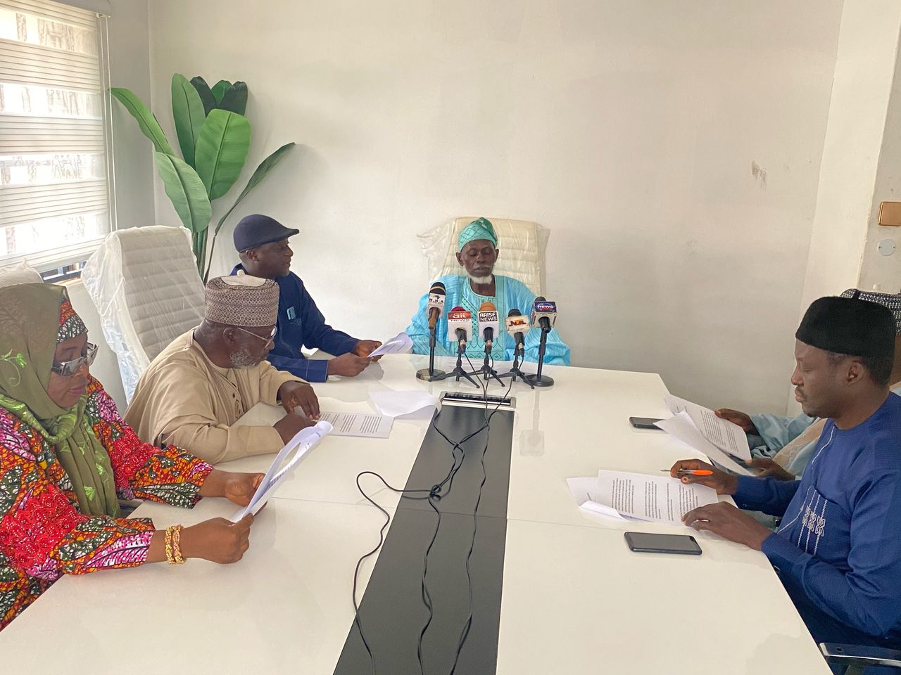 LP Crisis: Arabambi explains why Lamidi Apapa took over Labour Party ...