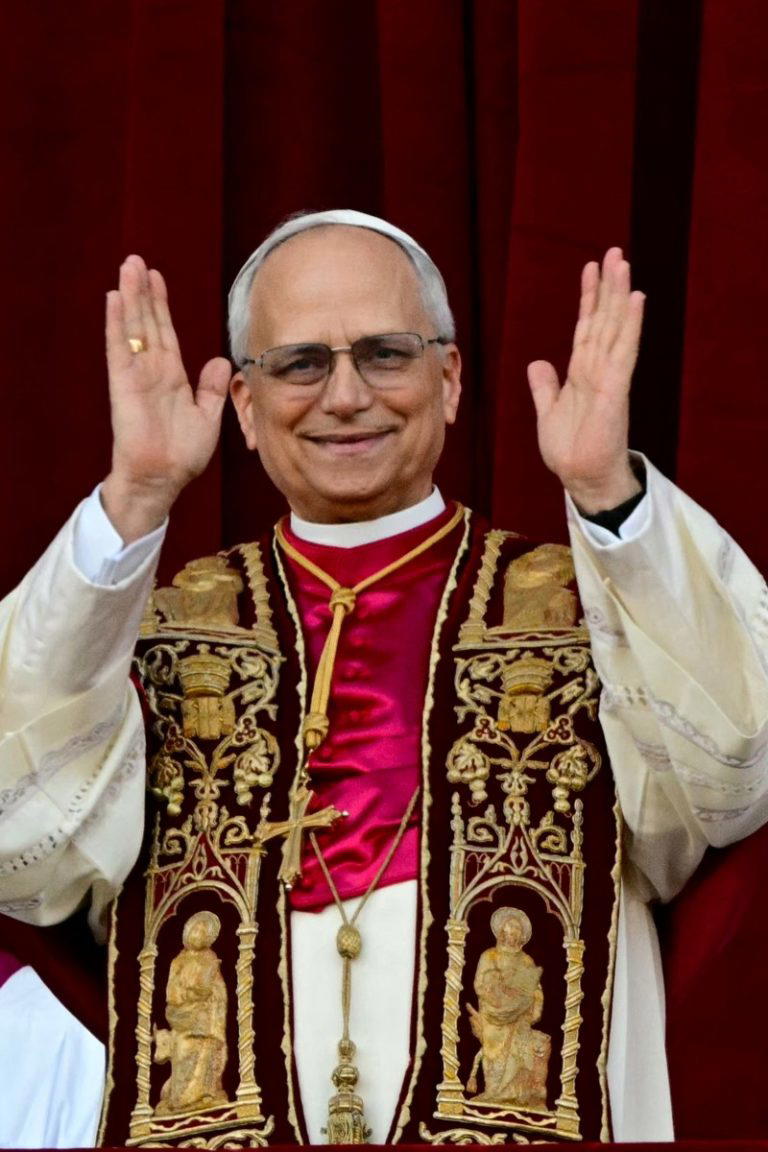 Photos: Pope Leo XIV, Robert Prevost, appears on balcony of St Peter's ...