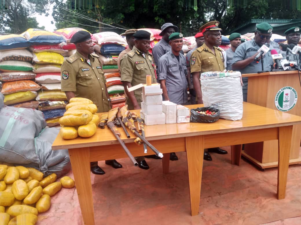 Customs hands over ammunition, guns, explosives to police in Ogun ...