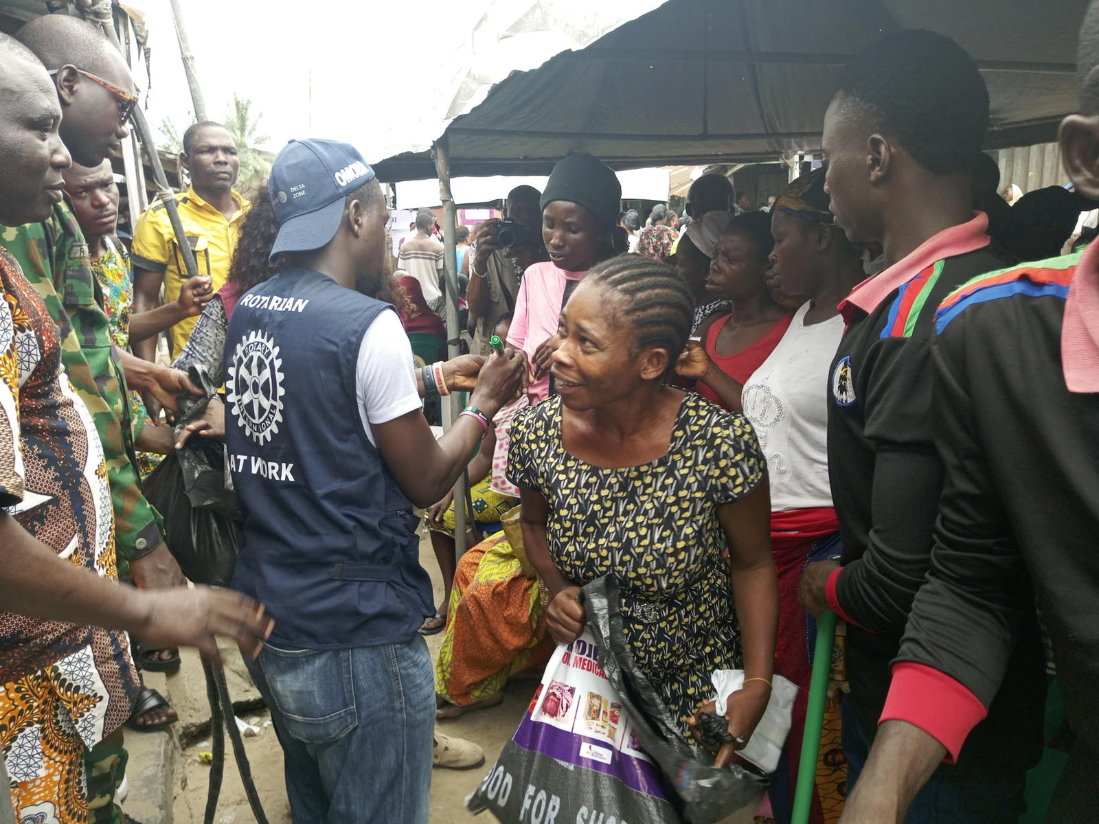 District 9141 Rotary international organizes giveaway , free medical ...