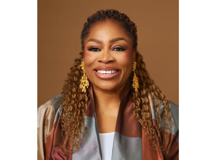 Global gospel icon Sinach declares God’s faithfulness in uplifting new ...