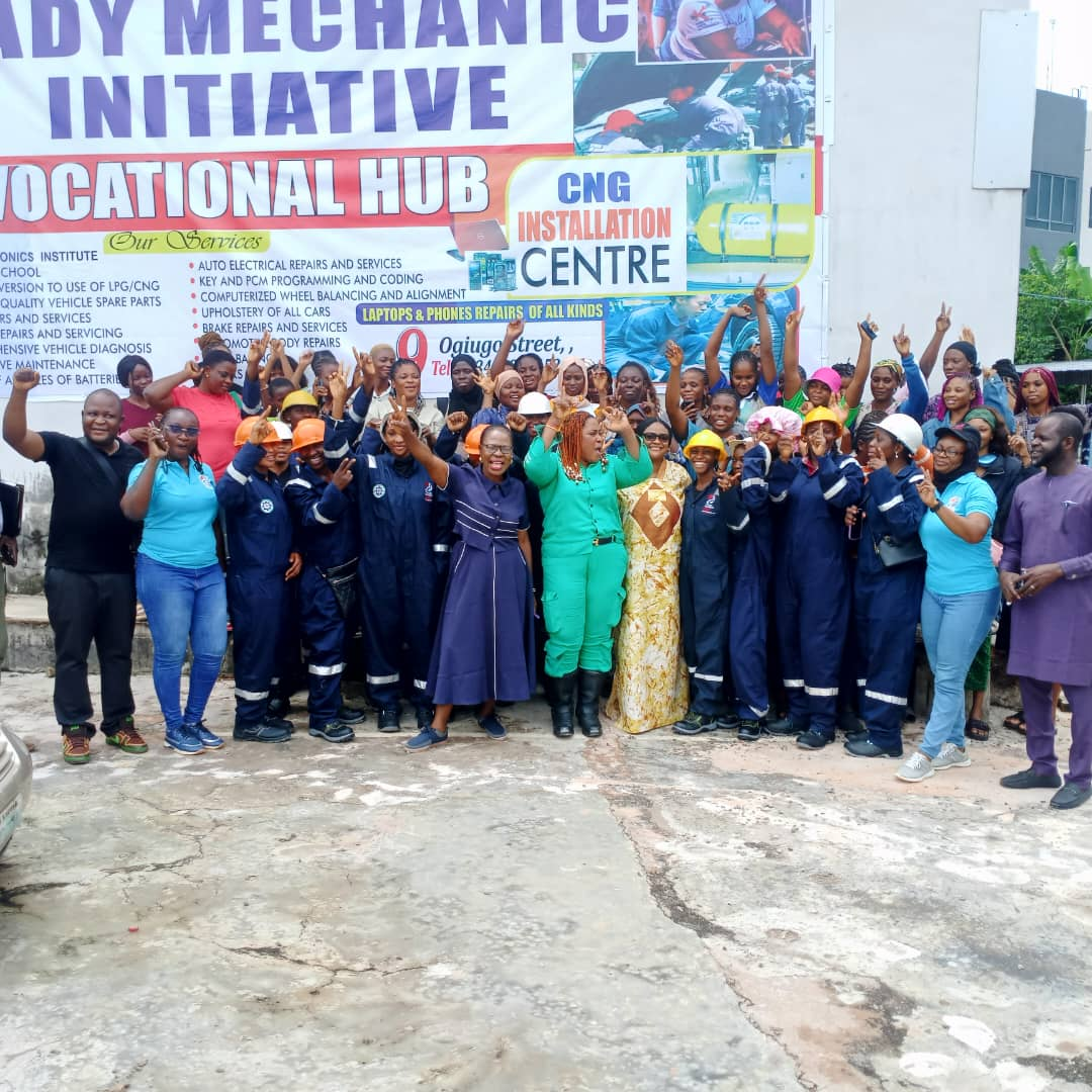 FG trains lady mechanics in Edo for CNG conversion - Vanguard News