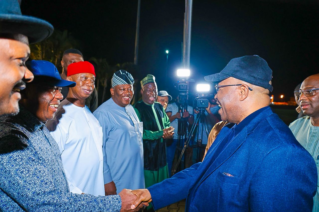 Photos: Akpabio back in Nigeria, debunks rumours of ill health ...