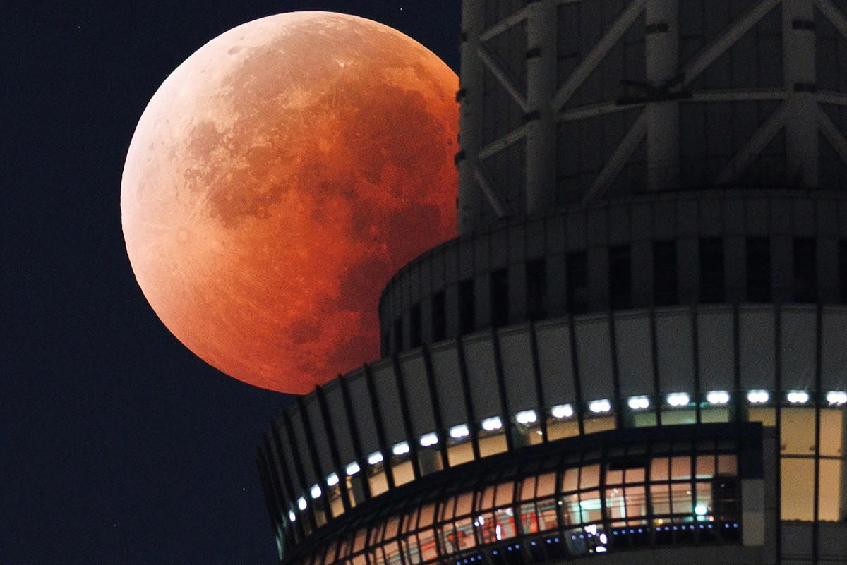 Photos: 'Blood Moon' rises during total lunar eclipse - Vanguard News