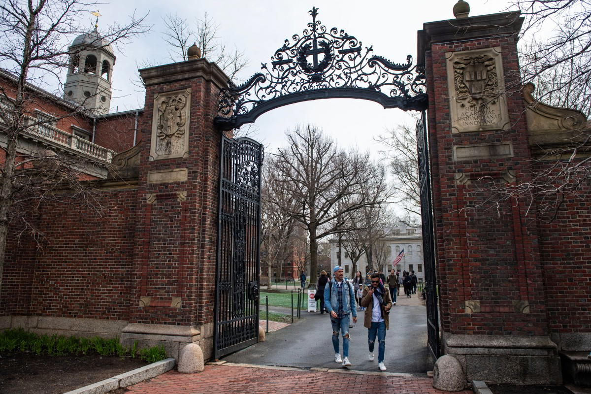 Court overturns Trump’s $2.6bn Harvard funding cuts - Vanguard News
