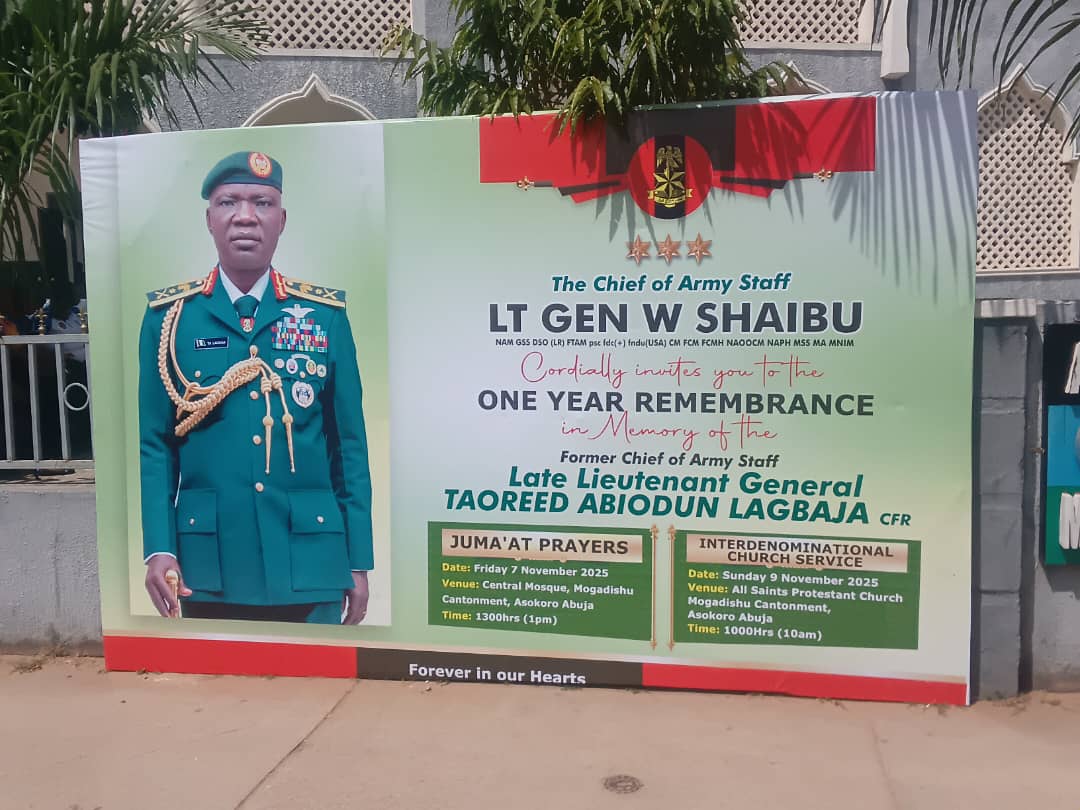 Army Chief, officers pay tribute to late Lt.-Gen. Lagbaja - Vanguard News