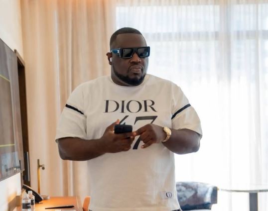 Entertainment Executive Soso Soberekon empowers indigent students with ...