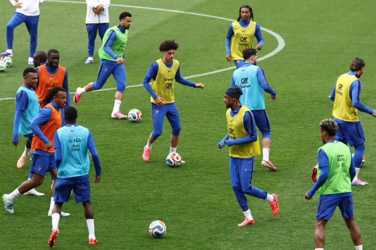 France's Saliba 'fine' after injury scare, says Deschamps - Vanguard News